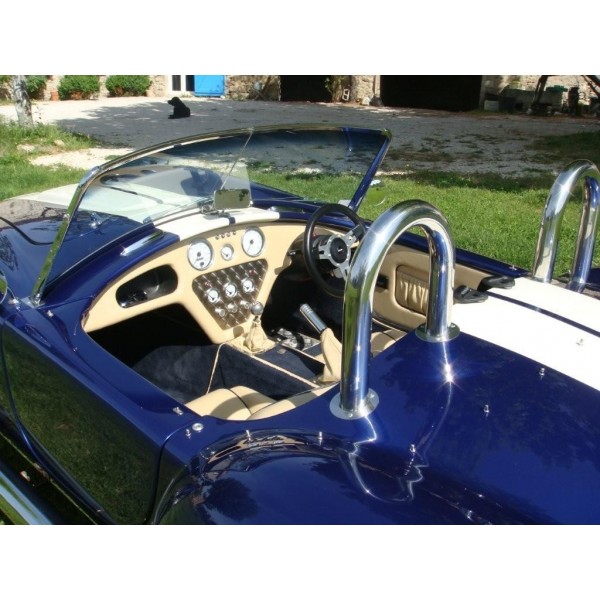 Location auto retro collection - ford AC cobra cabriolet 1968